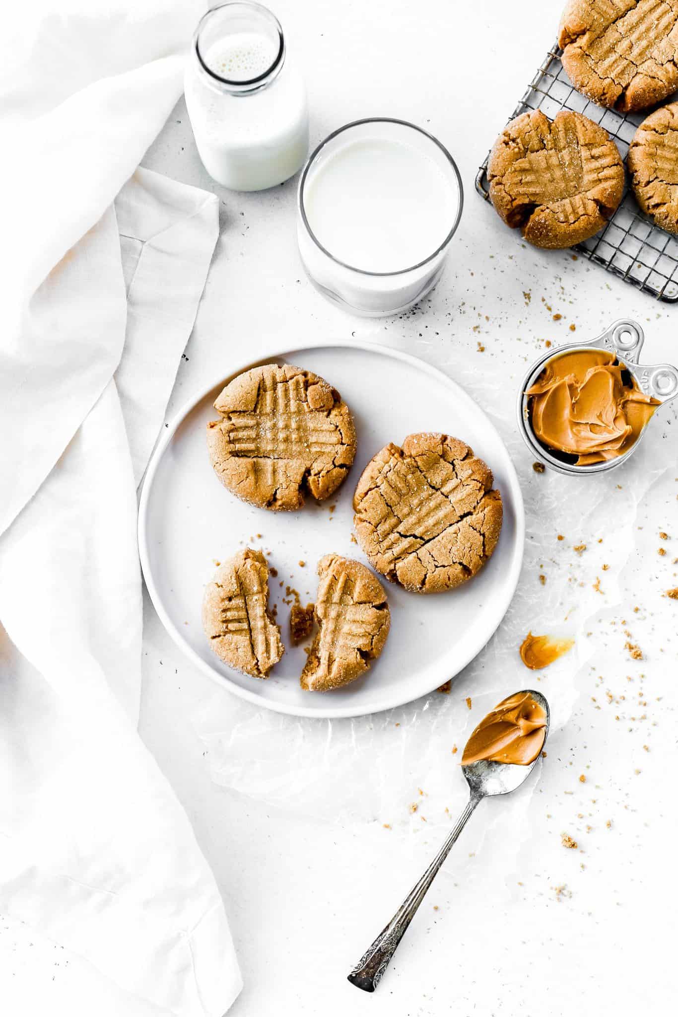Vegan Peanut Butter Cookies (Only 8 Ingredients + 1 Bowl!)