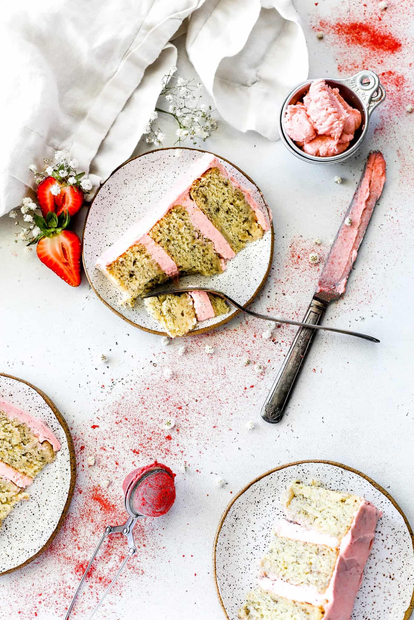 Vegan Strawberry Banana Cake