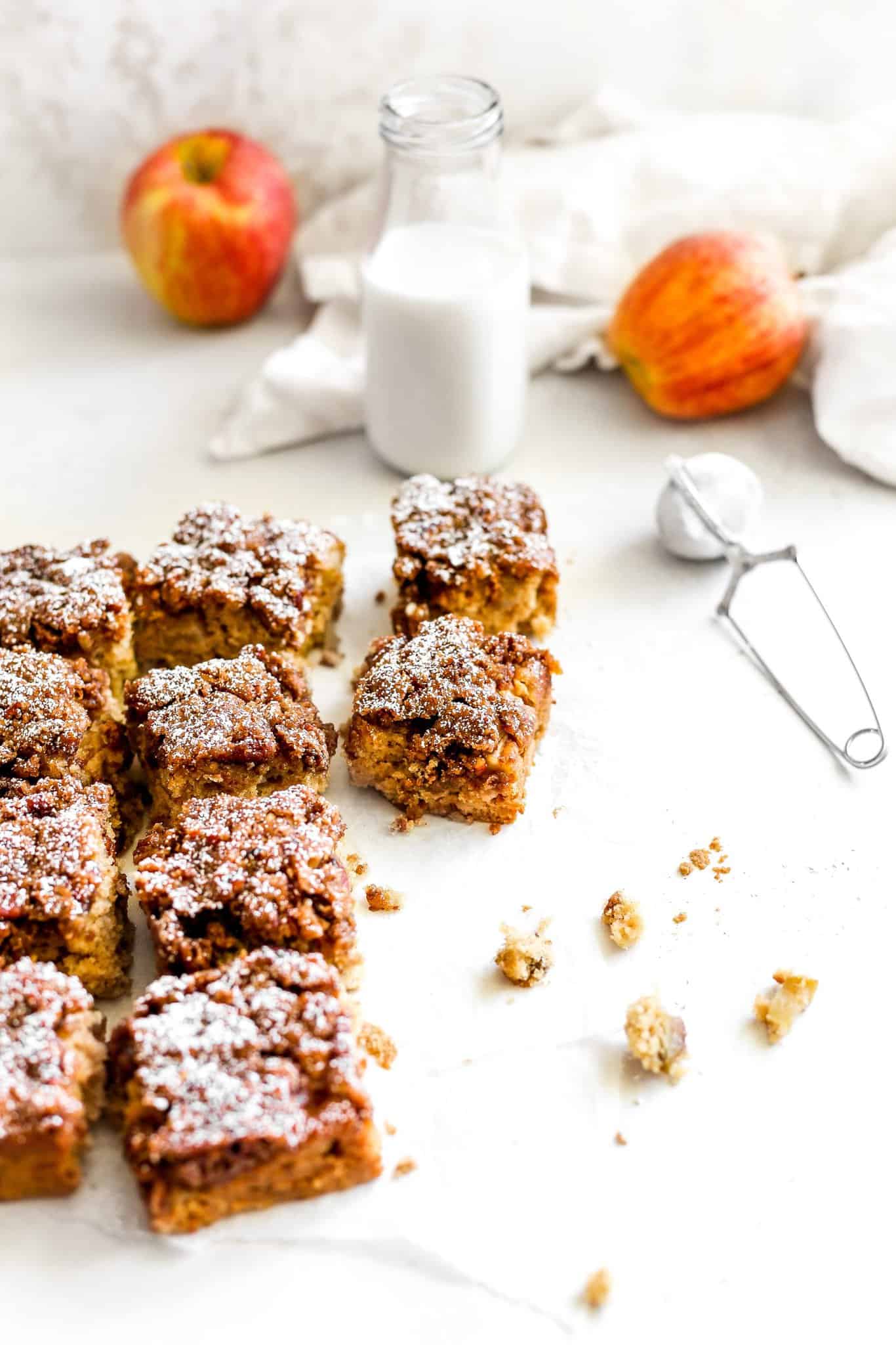 Vegan Apple Cinnamon Coffee Cake