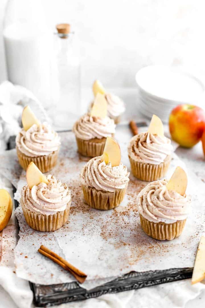 Vegan Apple Cinnamon Cupcakes