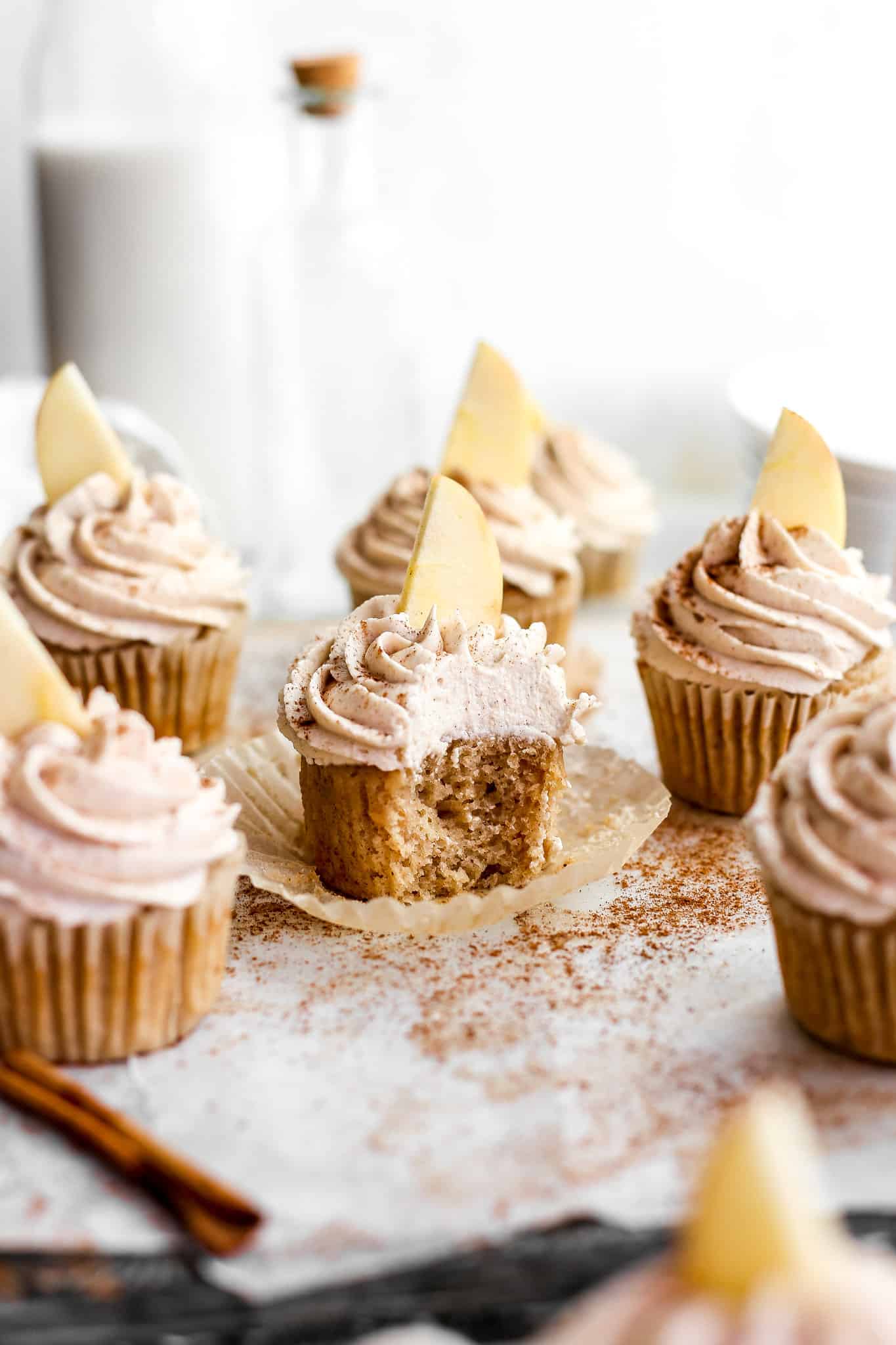 Vegan Apple Cinnamon Cupcakes